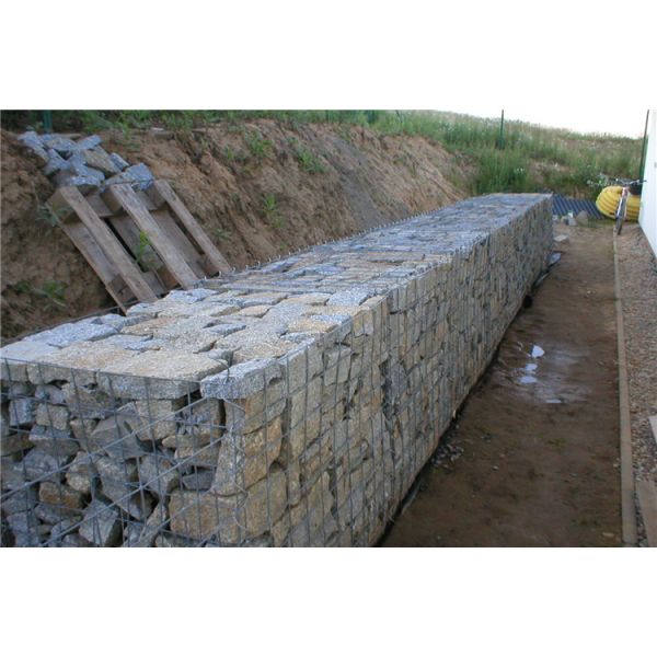 Quality Oxidation Resistance Welded Gabion Box Wire Cages For Rock Retaining Walls for sale
