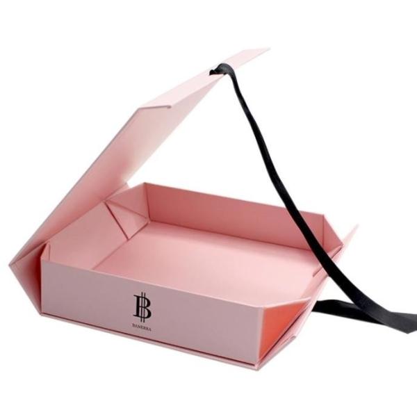 Quality SGS Paper Folding Gift Box , BSCI Paperboard Garment Packaging Box for sale