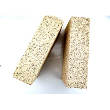 Quality 230*114*65mm 1380C Insulating Refractory Brick Heat Absorbing Bricks for sale
